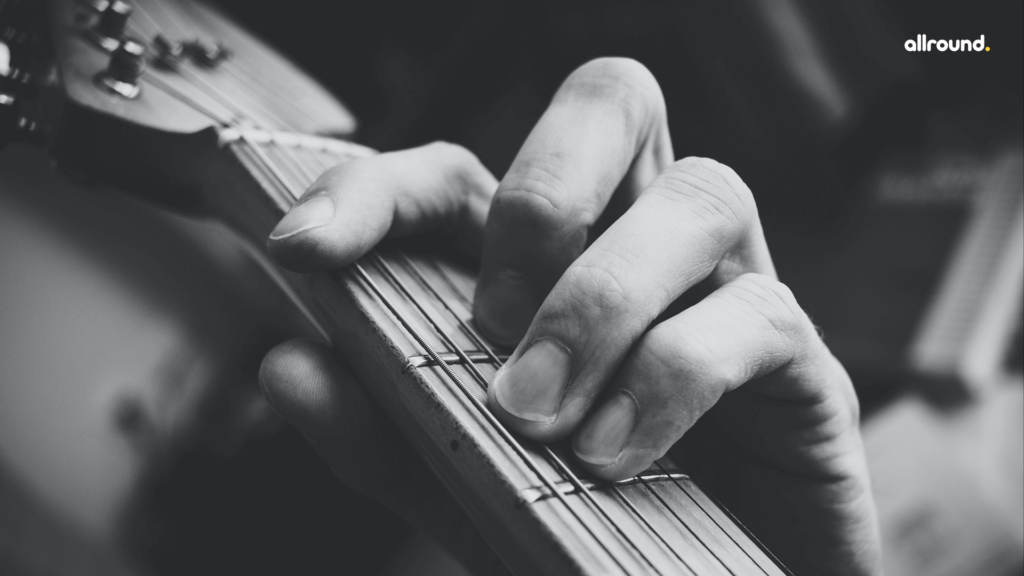 How To Bend The Guitar Strings - String Bends on Electric Guitar